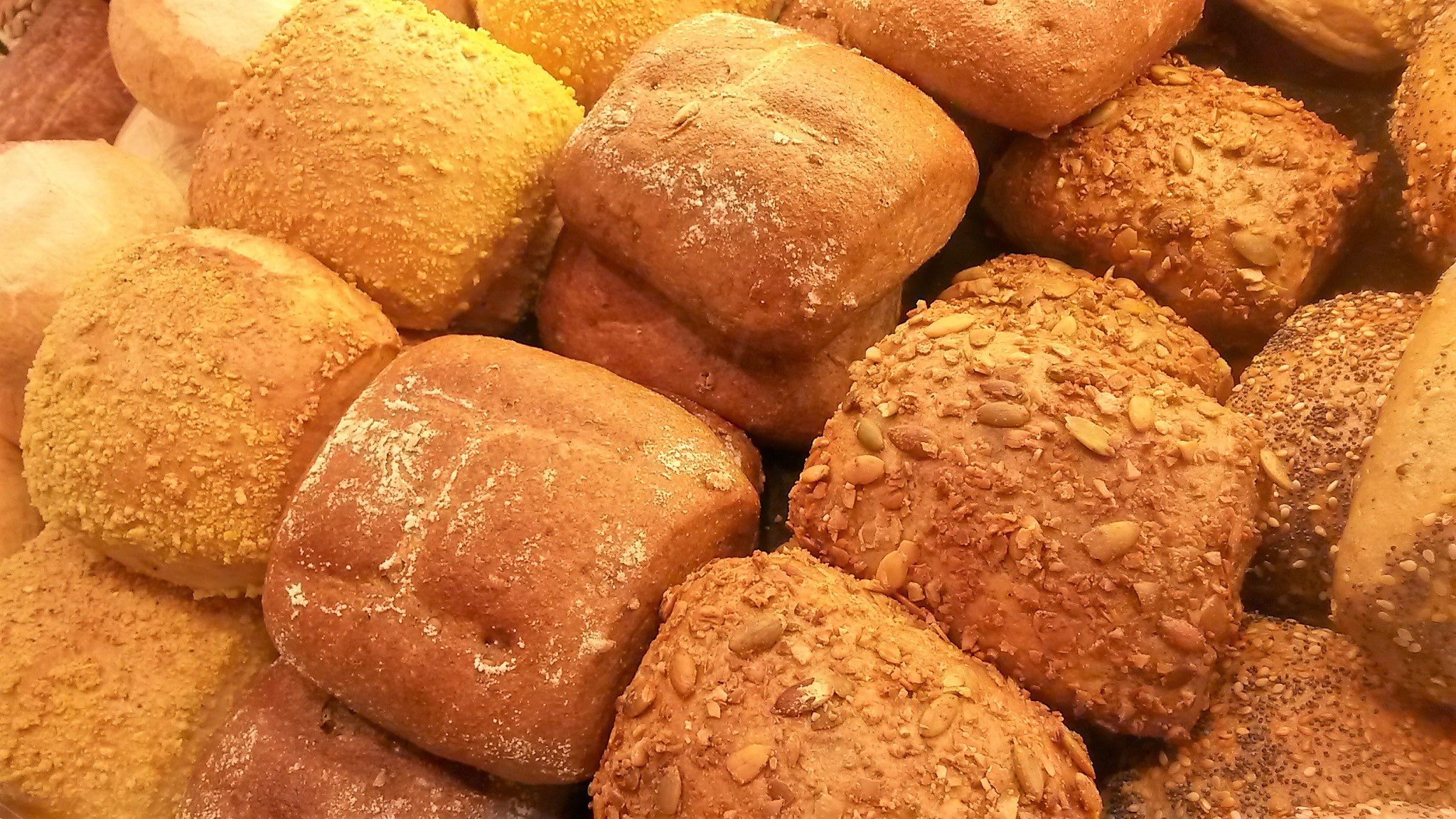 Bäckerei & Konditorei Hansen - Brot & Brötchen