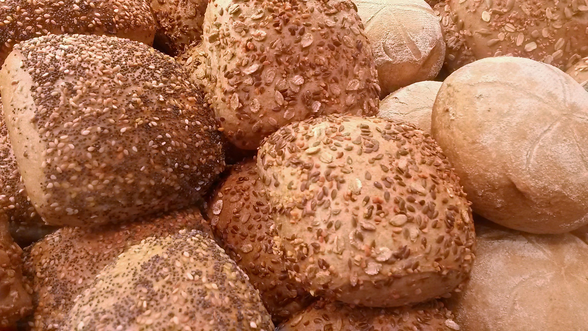 Bäckerei & Konditorei Hansen - Brot & Brötchen